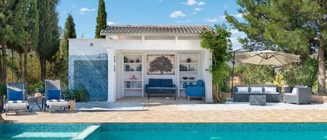 Piscina externa sazonal