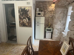 Apartamento | Sala de estar | TV de ecrã plano