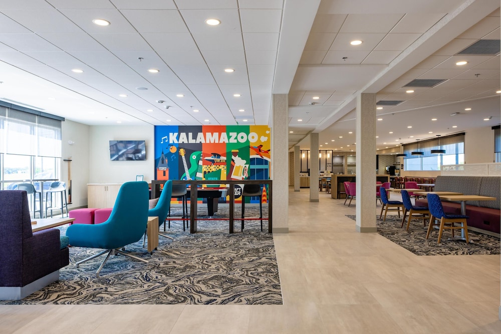 Home2 Suites By Hilton Kalamazoo Southeast - Portage, MI