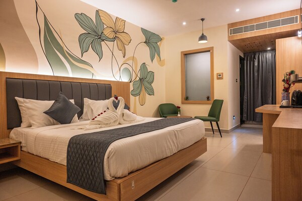 Hotel Tamizh Grand - Puducherry