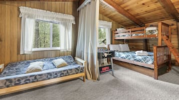 Cabana com design assinado, 3 quartos, cozinha, vista para a montanha | 3 quartos, individualmente decorados, individualmente mobiliados