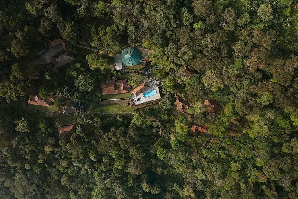 Paradisa Nature Resort - Kerala