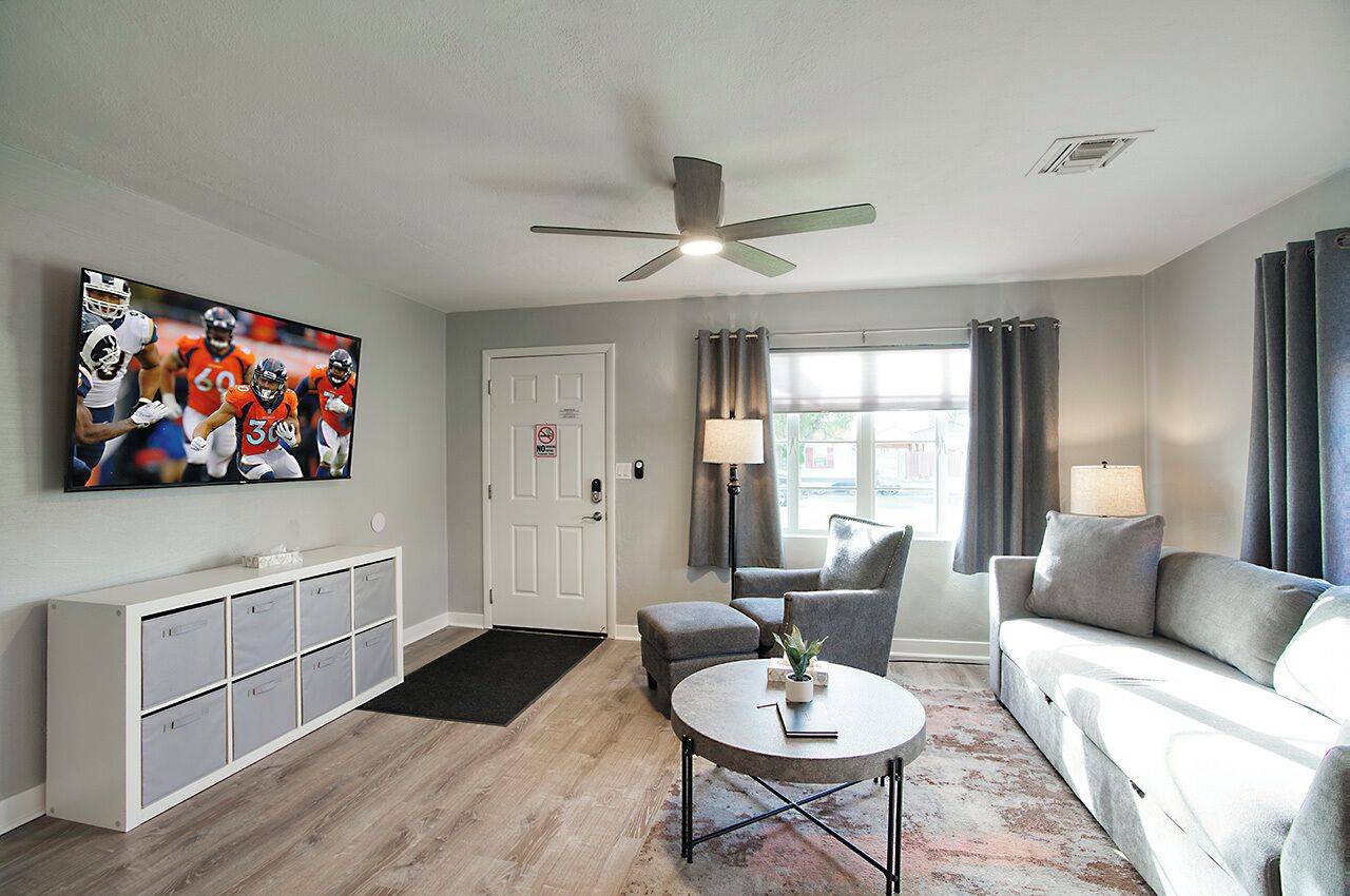 King Bed & Pet-friendly: Cozy Phoenix Getaway - Phoenix, AZ