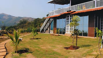 Fachada da propriedade