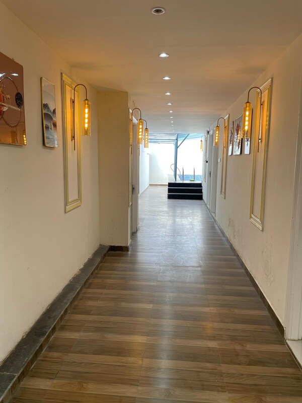 The Royal Inn - Faridabad