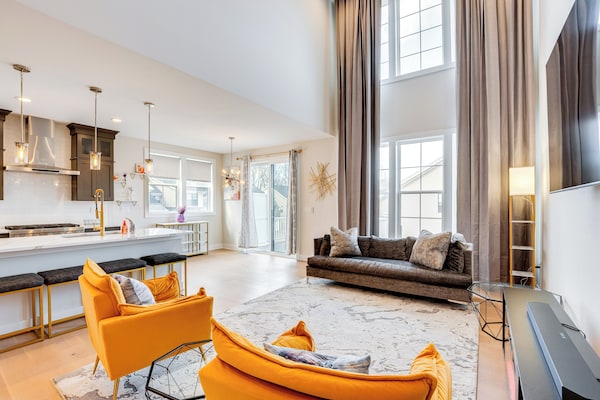 10 Mi To Morristown: Stylish Home Near Trails! - Morristown, NJ