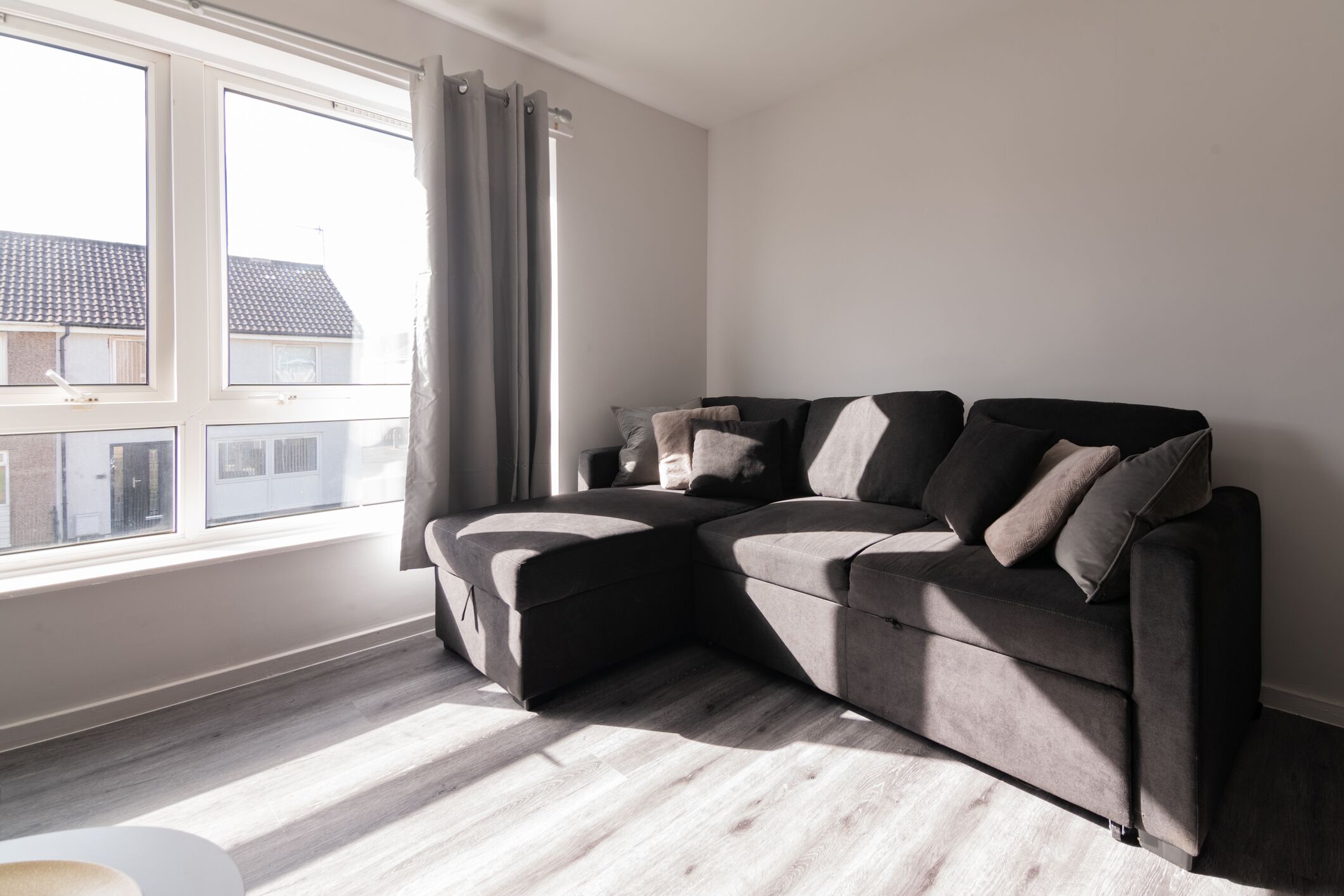 Caledonia Luxe Stays Short Lets Agency Renfrew - Paisley