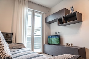 Apartamento, 2 quartos, varanda | Comodidade do quarto