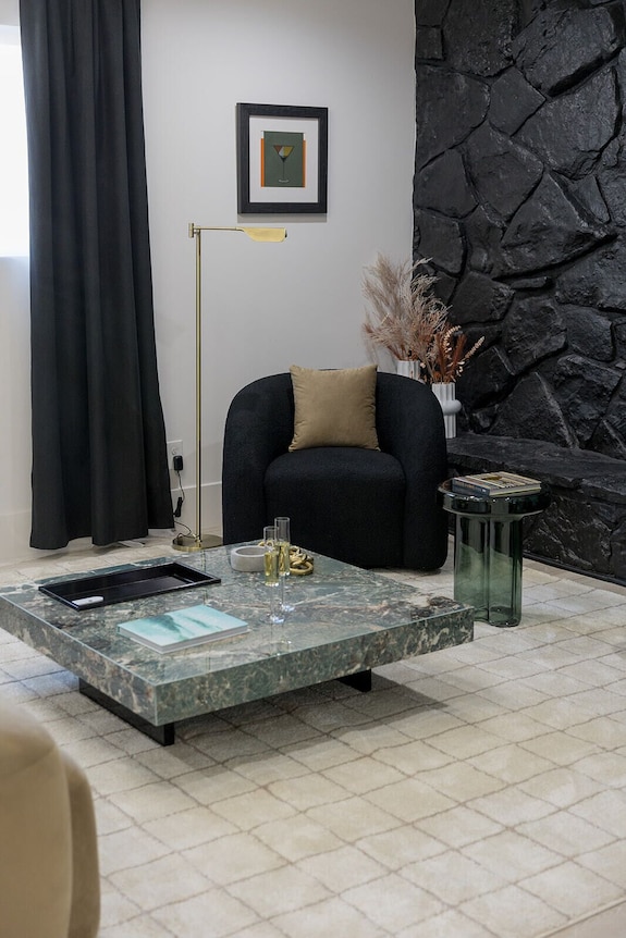 Happy Hour | Pool Table | Shuffleboard | Fire Pit - Denver, CO