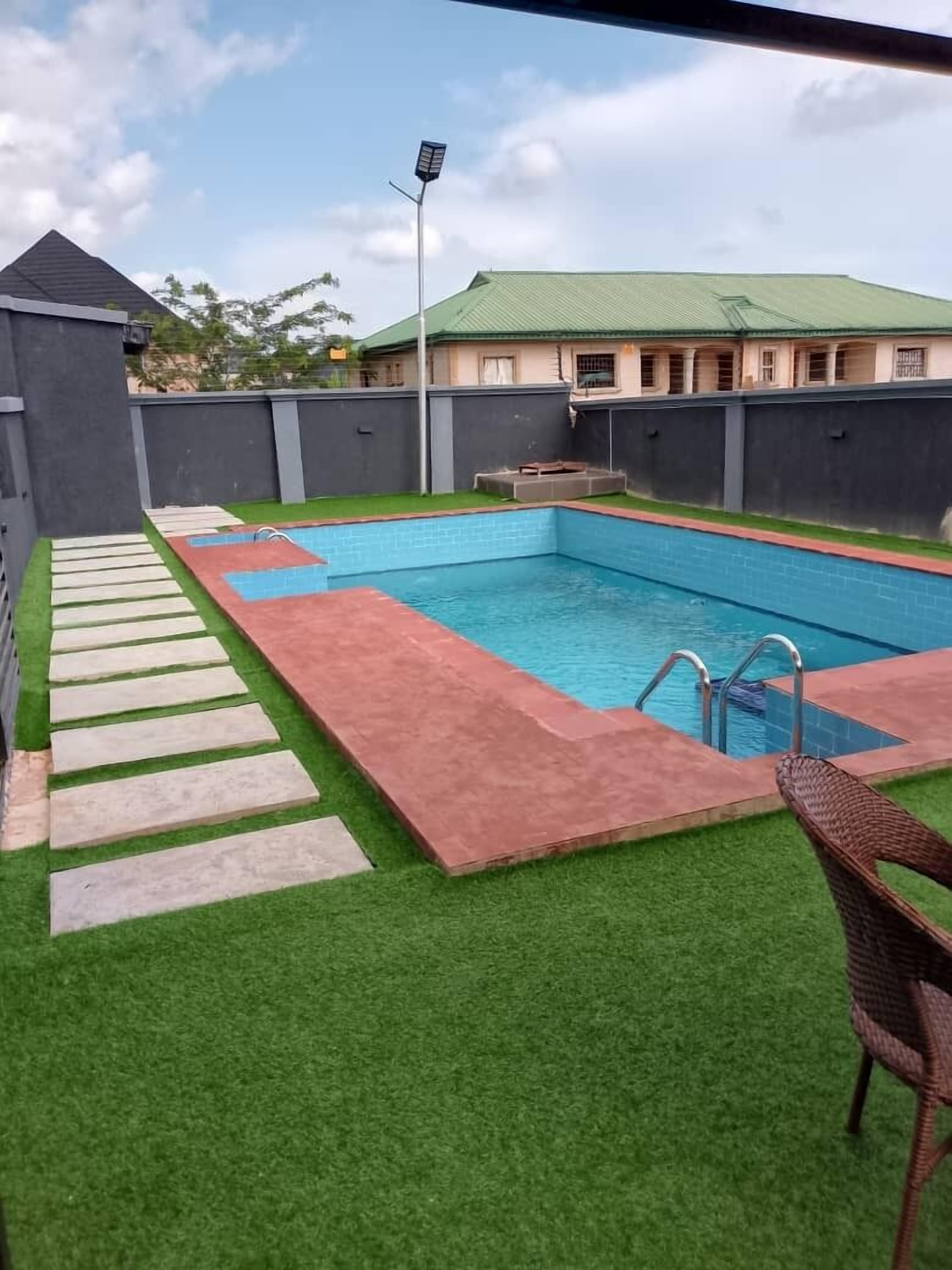 4 piscinas exteriores 