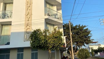 Fachada da propriedade