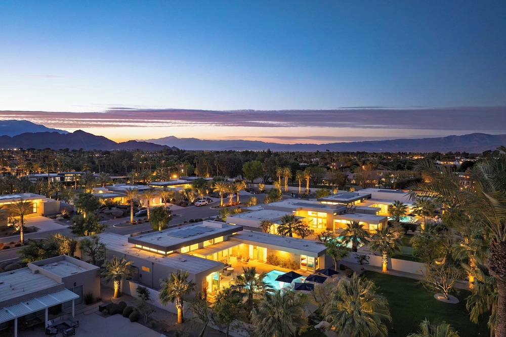 Sleeps 40 3 Luxe Villas Next To Empire Polo Club Putting Green & Pickleball - Joshua Tree National Park