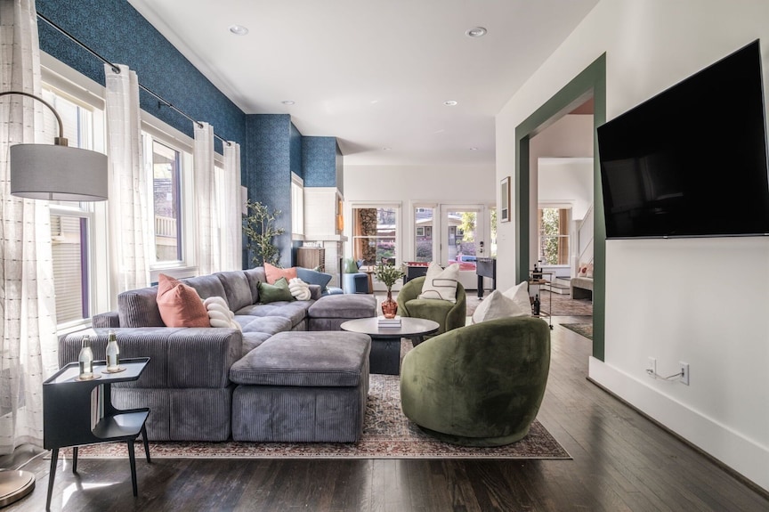 Game Rm+fire Pit / Upscale Living In Heart Of Bhm - Alabama