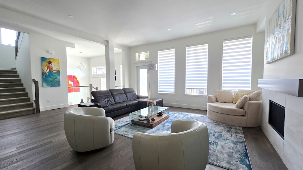 Stunning Coquitlam Home | 10 Mins To Vancouver + Trails - Cypress Mountain, BC