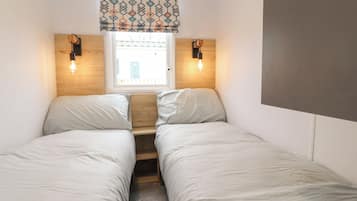 3 quartos, com decoração personalizada, com mobília individualizada
