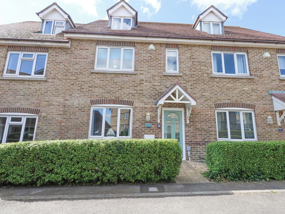 Plain Sailing - Weymouth