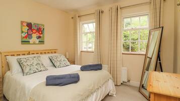 3 quartos, com decoração personalizada, com mobília individualizada