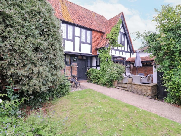 Home By The Sea - Essex