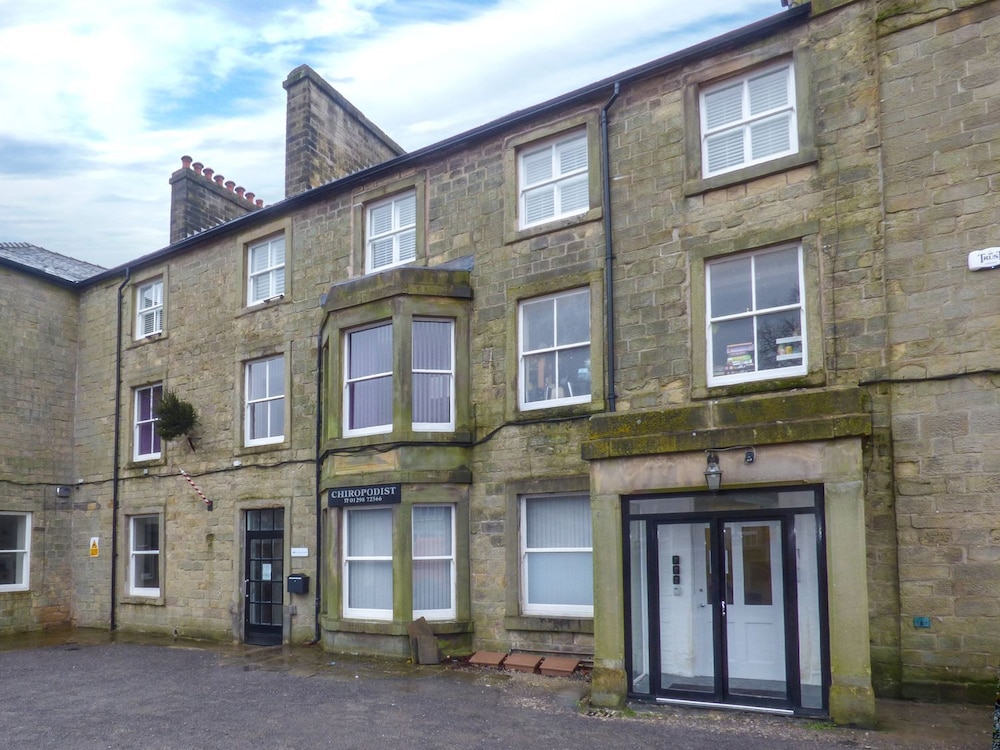 12 Eagle Parade - Buxton