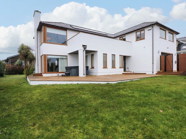 Swyn Llyr - Rhosneigr