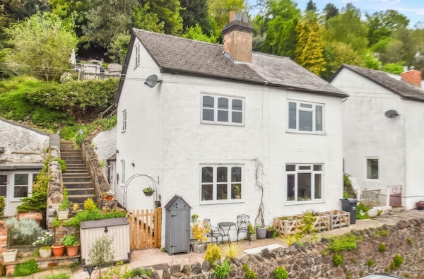 Holly Cottage - Malvern