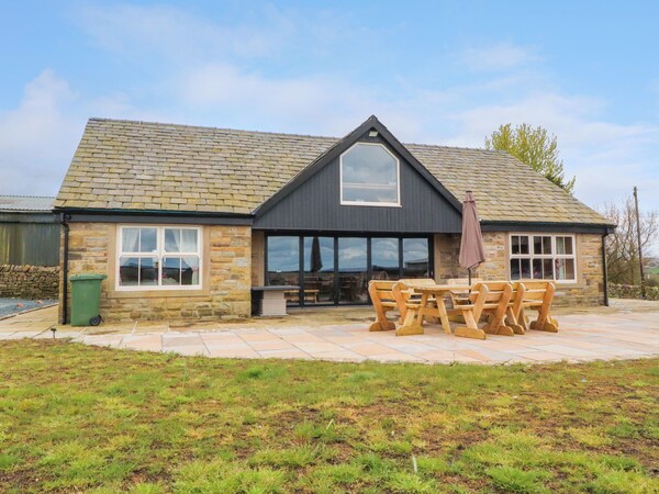 Meadow Top Farm Barn - Lancashire