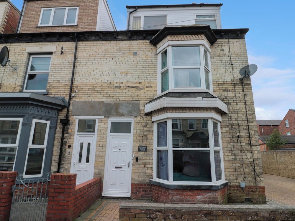 Holyrood Lodge - Bridlington