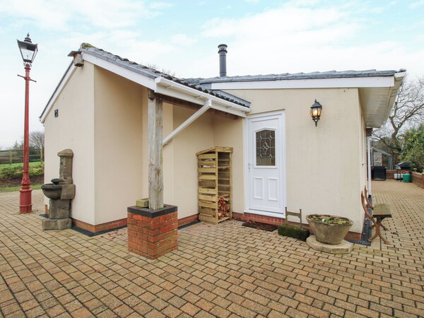 Spitfire Lodge - Cheshire