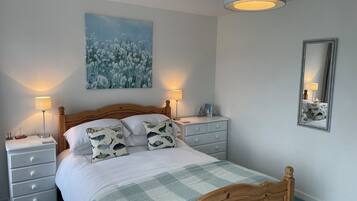 3 quartos, com decoração personalizada, com mobília individualizada