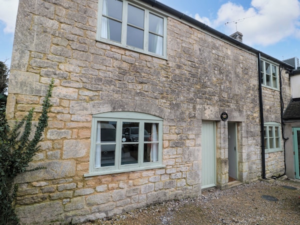 Suite 3 - Stroud, UK