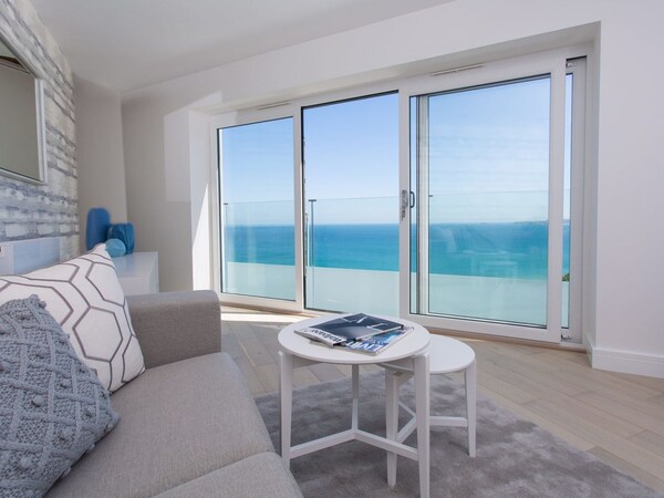 7 Atlantic Watch - Carbis Bay