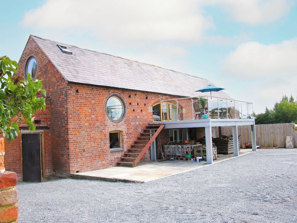 Millstone Cottages - Breidden View - Shrewsbury