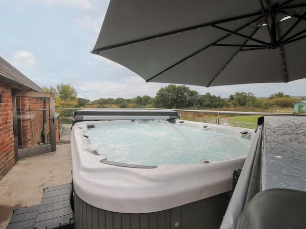Millstone Cottages - Breidden View - 