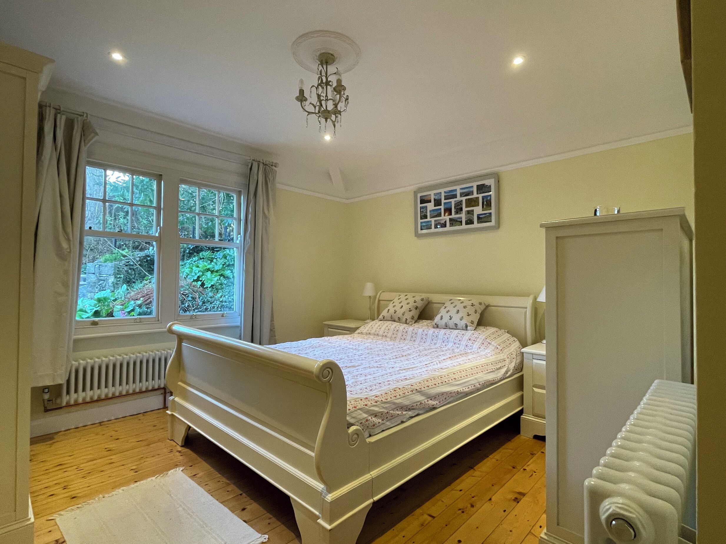 4 quartos, com decoração personalizada, com mobília individualizada 