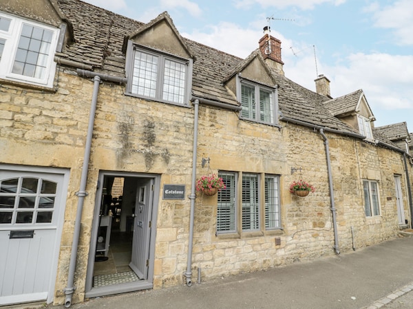 Cotstone Cottage - Chipping Campden