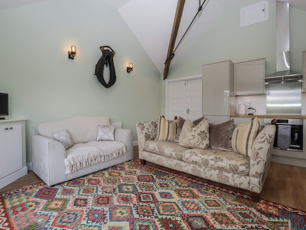 Doubletree Cottage - Wiltshire
