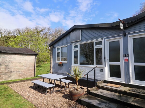 Number 24 The Park - Cornouailles