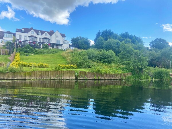 Riverside Manor - Evesham
