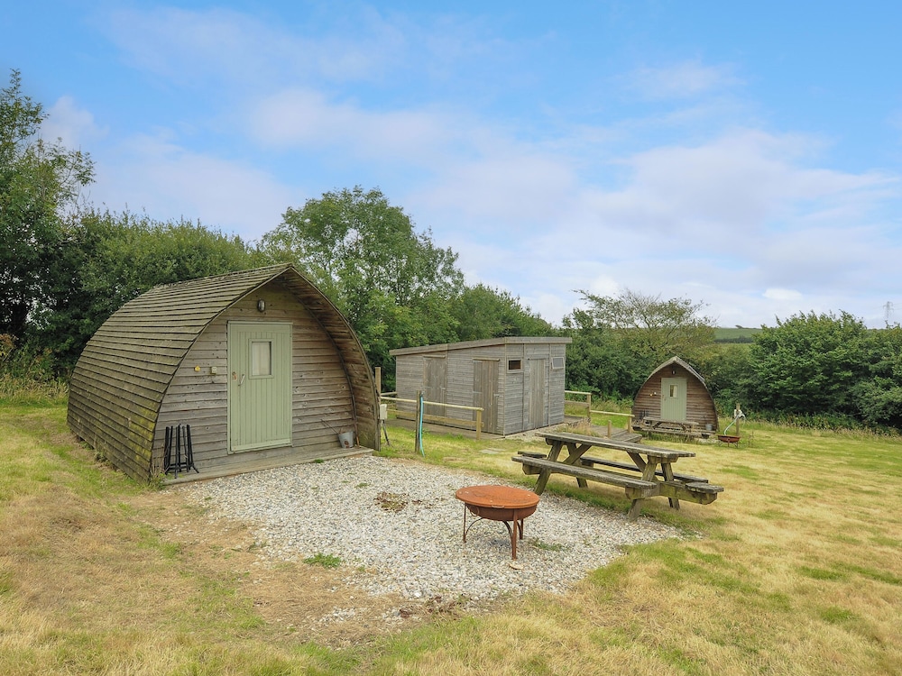 Pig Pen @ Penbugle Organic Farm - Cornouailles