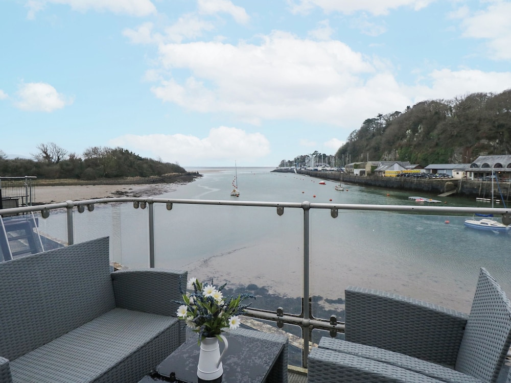 Anchor Watch - Borth Y Gest
