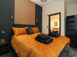 4 quartos, com decoração personalizada, com mobília individualizada 