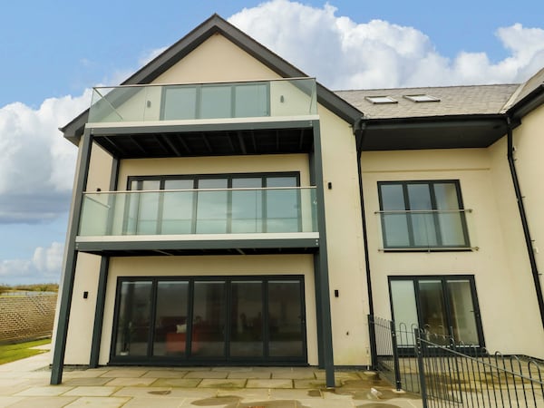 Glynllifon 3 - Benllech