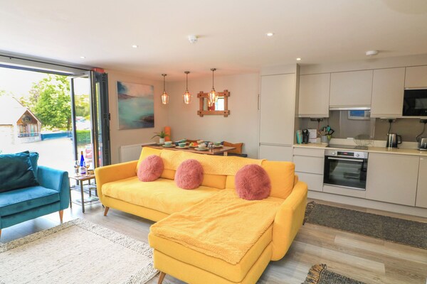 2 De Courcey House - Dartmouth