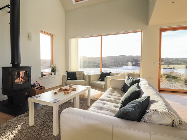 Loch View - Stornoway