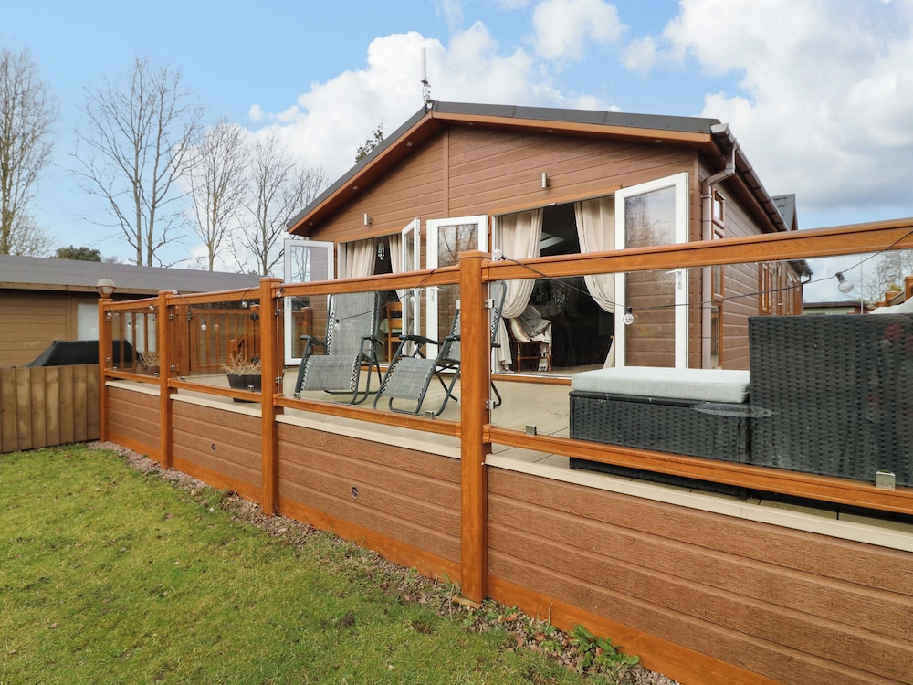 The Lake House - Leicestershire