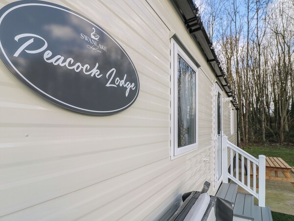 Peacock Lodge - Warwickshire