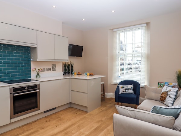 1 Sea Otter House - Teignmouth