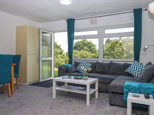 Florence's Nest - Dartmouth