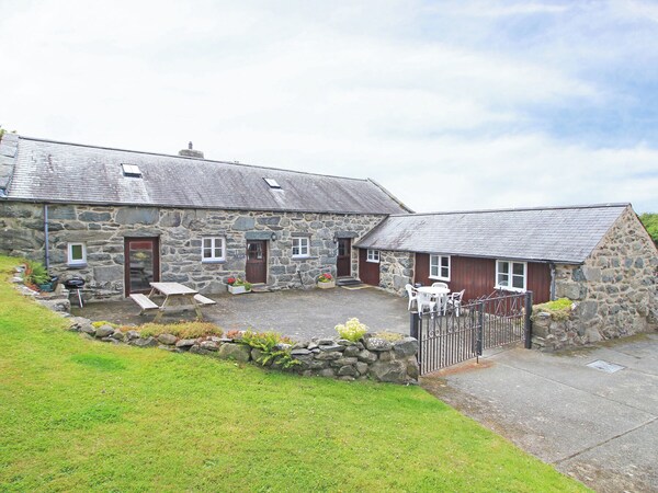 Y Stabl - Llŷn Peninsula