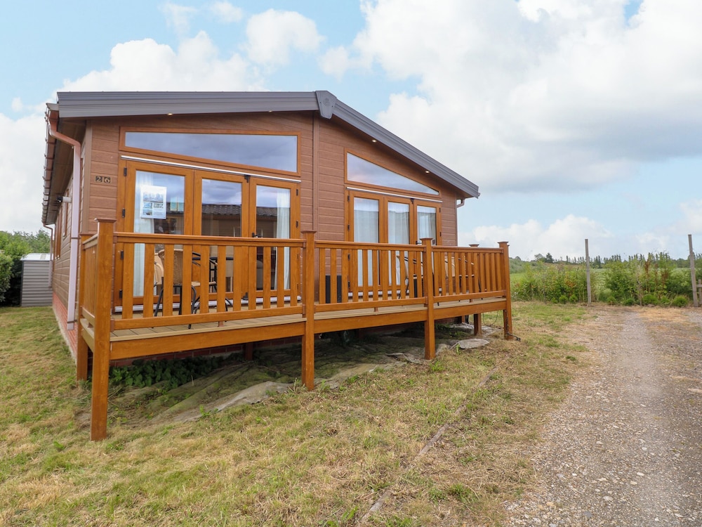 Lodge 26, Fishing Lakes - Essex